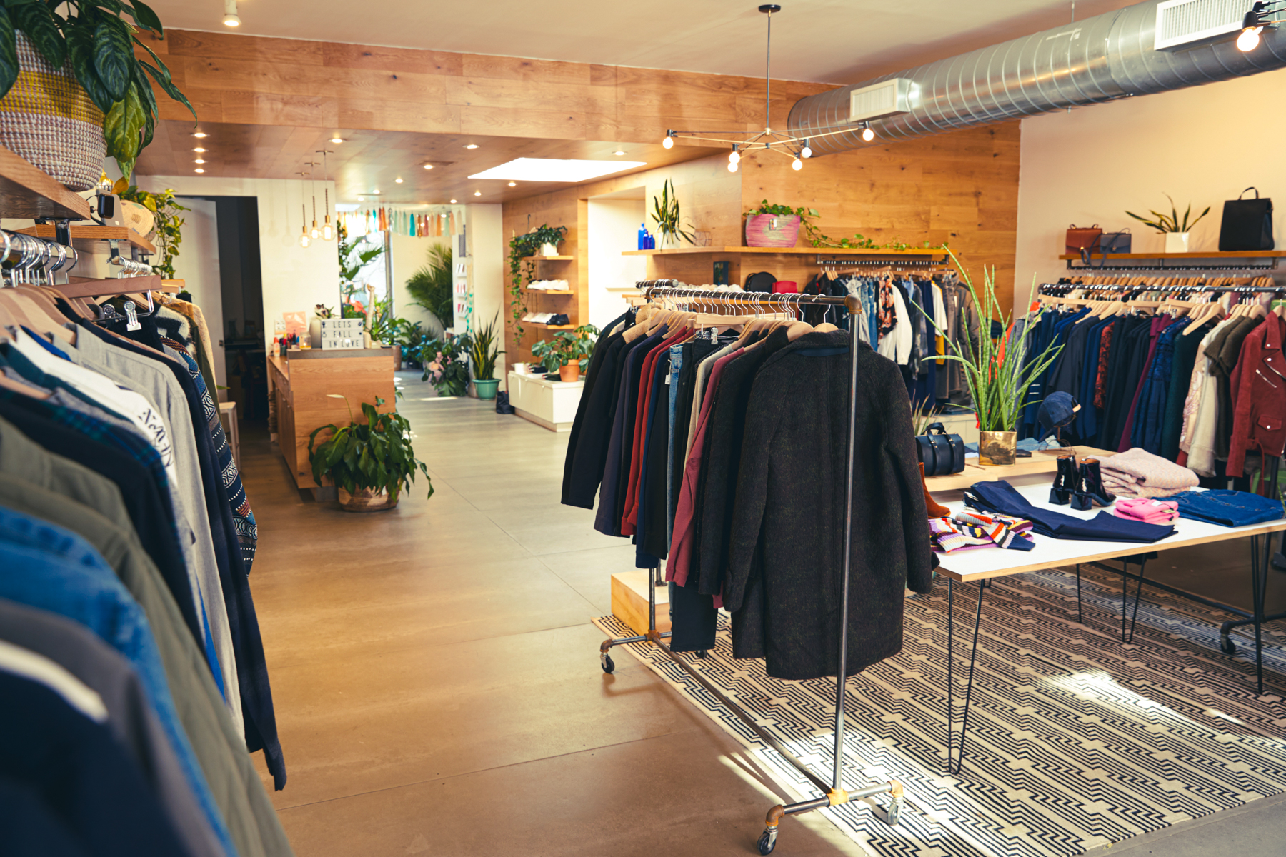 Air Conditioning for Retail Shops in Surrey & South London